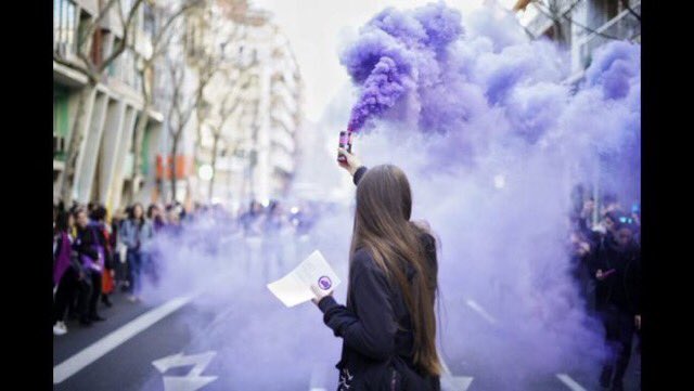 Yo digo… El humo violeta | DIARIO LA CALLE
