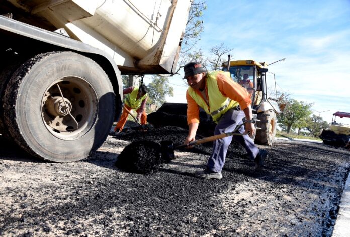 Familias se benefician con la pavimentación de 44 cuadras en la ciudad ...