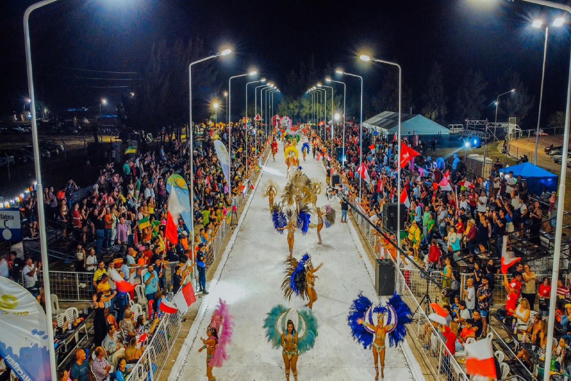Este verano Entre Ríos se viste de fiesta con sus desfiles de carnaval ...