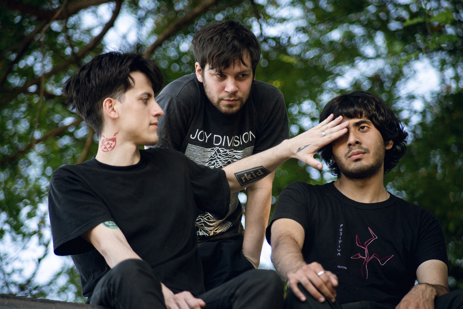 Clish presenta su nuevo single ‘Hojas amarillas’, una propuesta ...